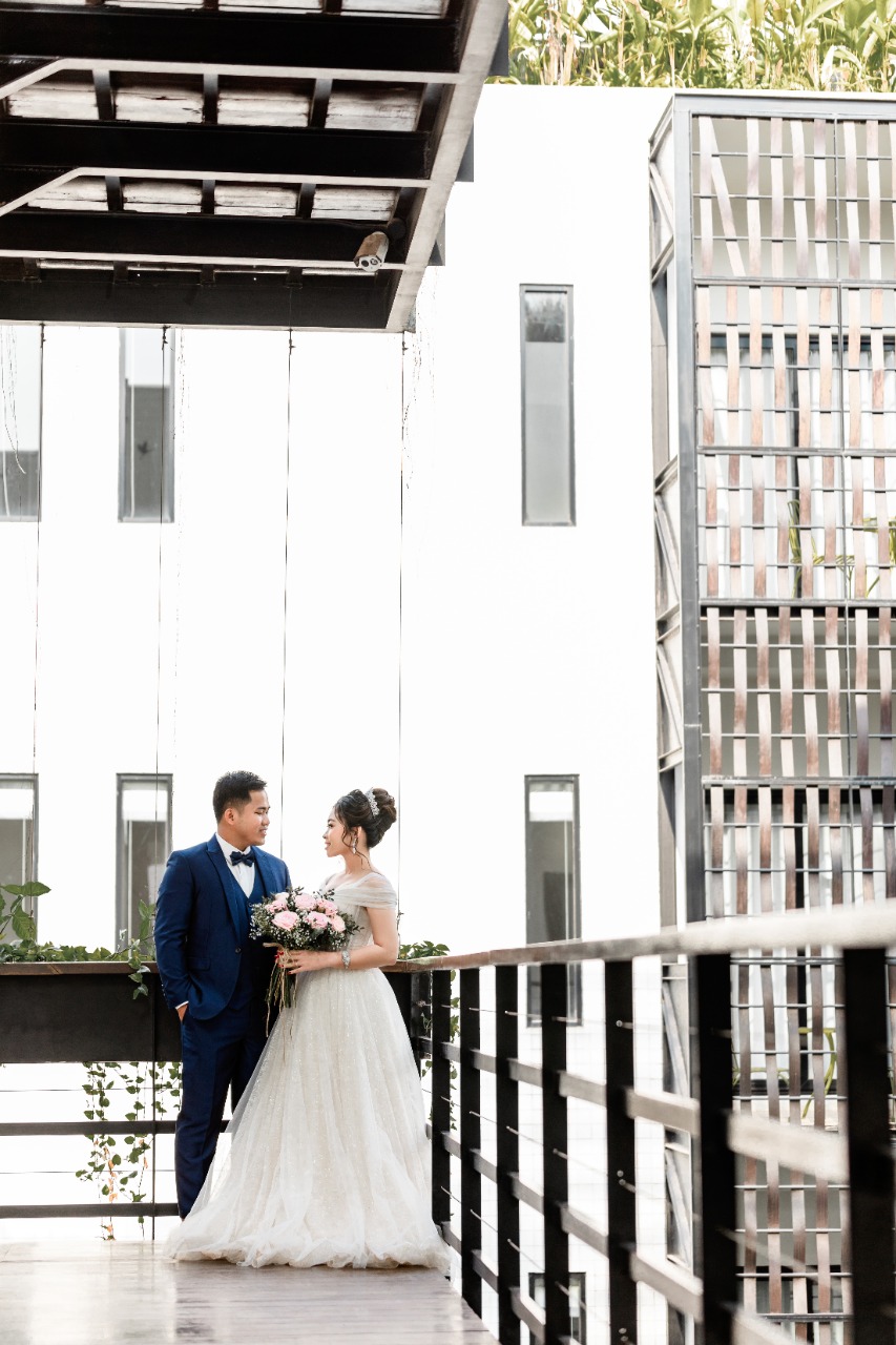 Take Magical Pre-Wedding Pictures at The Aviary Hotel - The Aviary ...